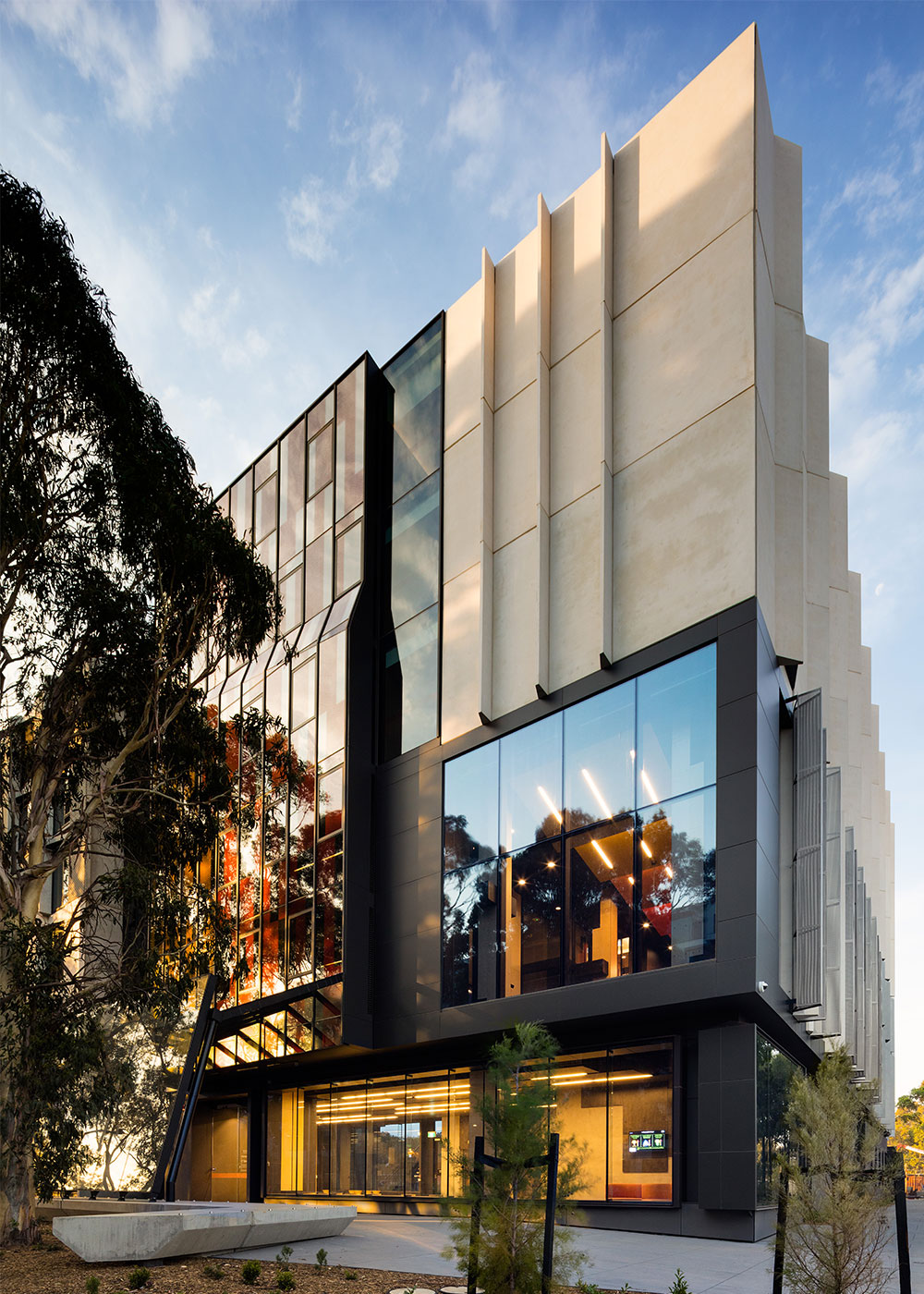 Monash University Halls of Residence — Hayball